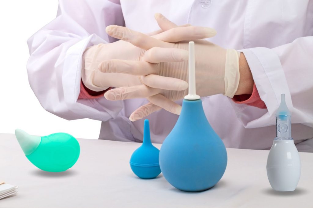 Wie wird eine Nasendusche angewendet? - Praxistipps.org