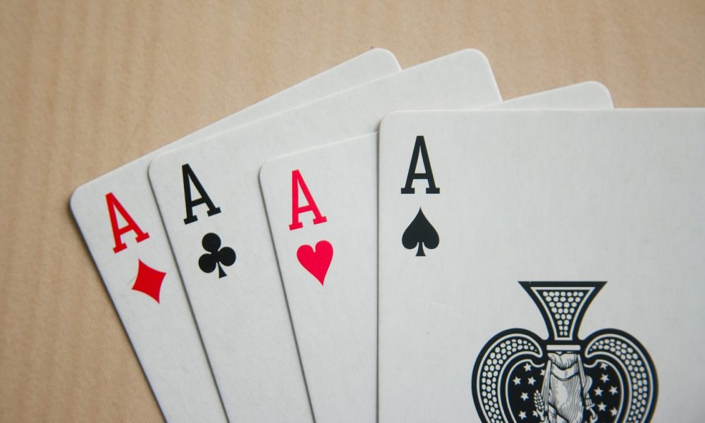 Quartett Regeln: Alles um das beliebte Kartenspiel - Praxistipps.org